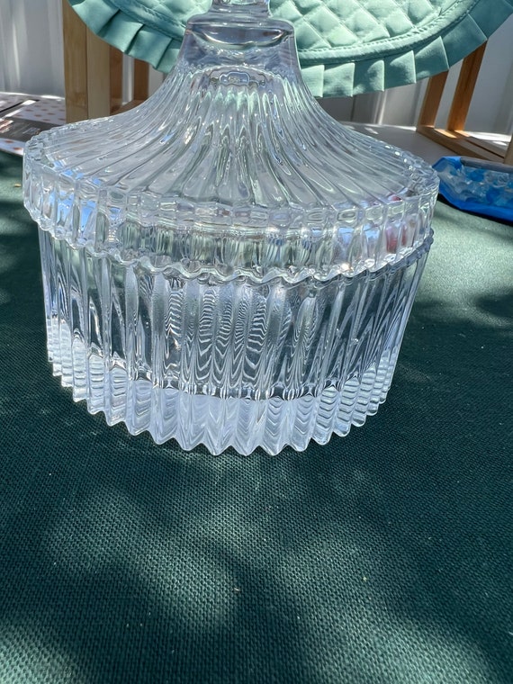 Ribbed Carousel Clear Glass Jar and Lid Medium - Etsy