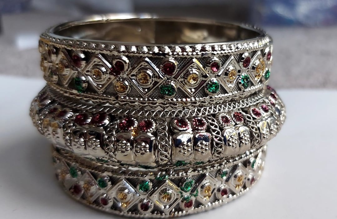 Indian Traditional Antique Design Bracelet Long Life Bollywood Fashions ...