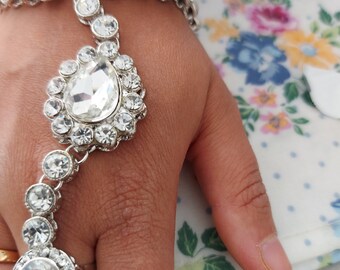 White Pearl Kundan Gold Indian Panja Hand Chain Bollywood Ring Bracelet ...