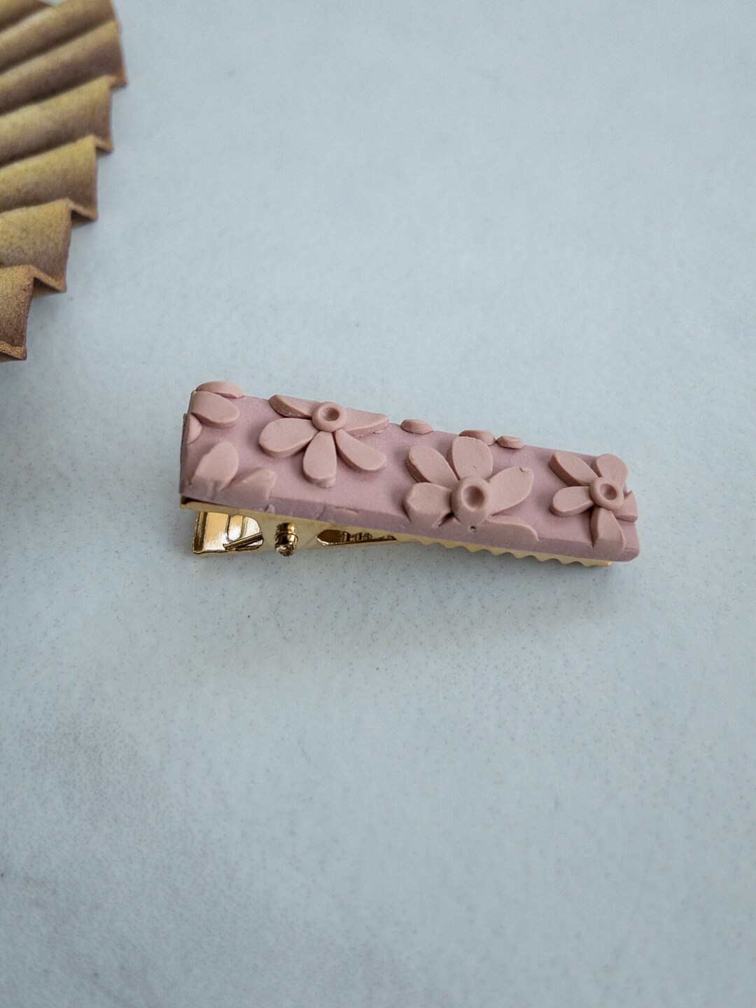 Pink Monochrome Daisy Rectangle Hair Clip, Neutral Hair Accessory ...