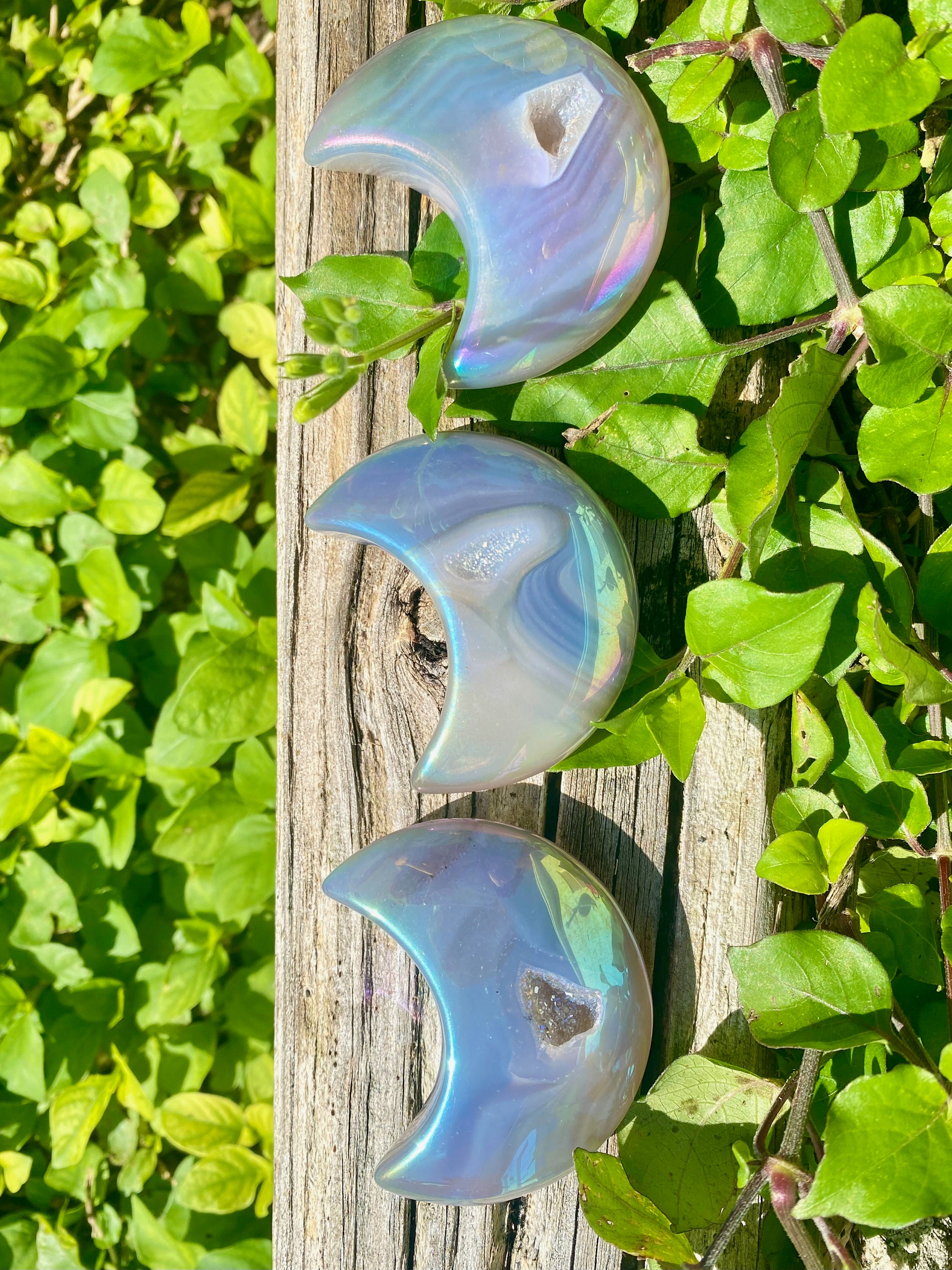 Agate moon display Jewelry Displays Party & Gifting etna.com.pe