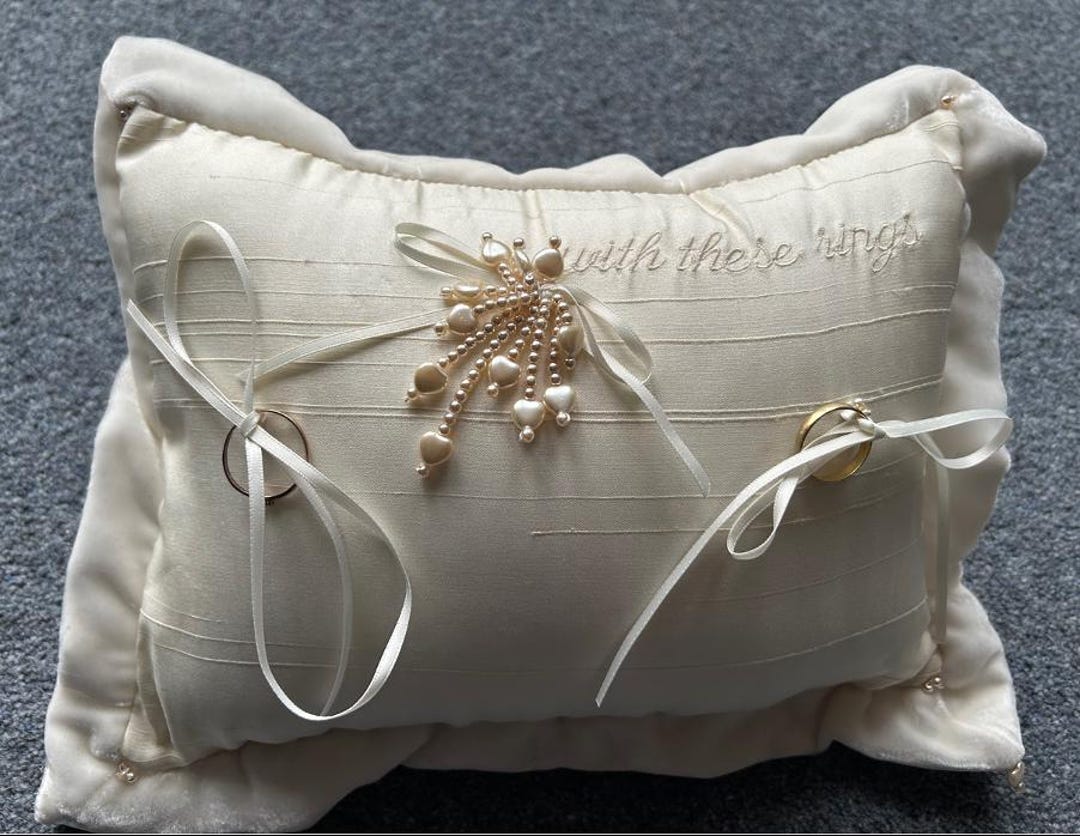 Ring Bearers Pillow/ Wedding Ring Cushion - Etsy