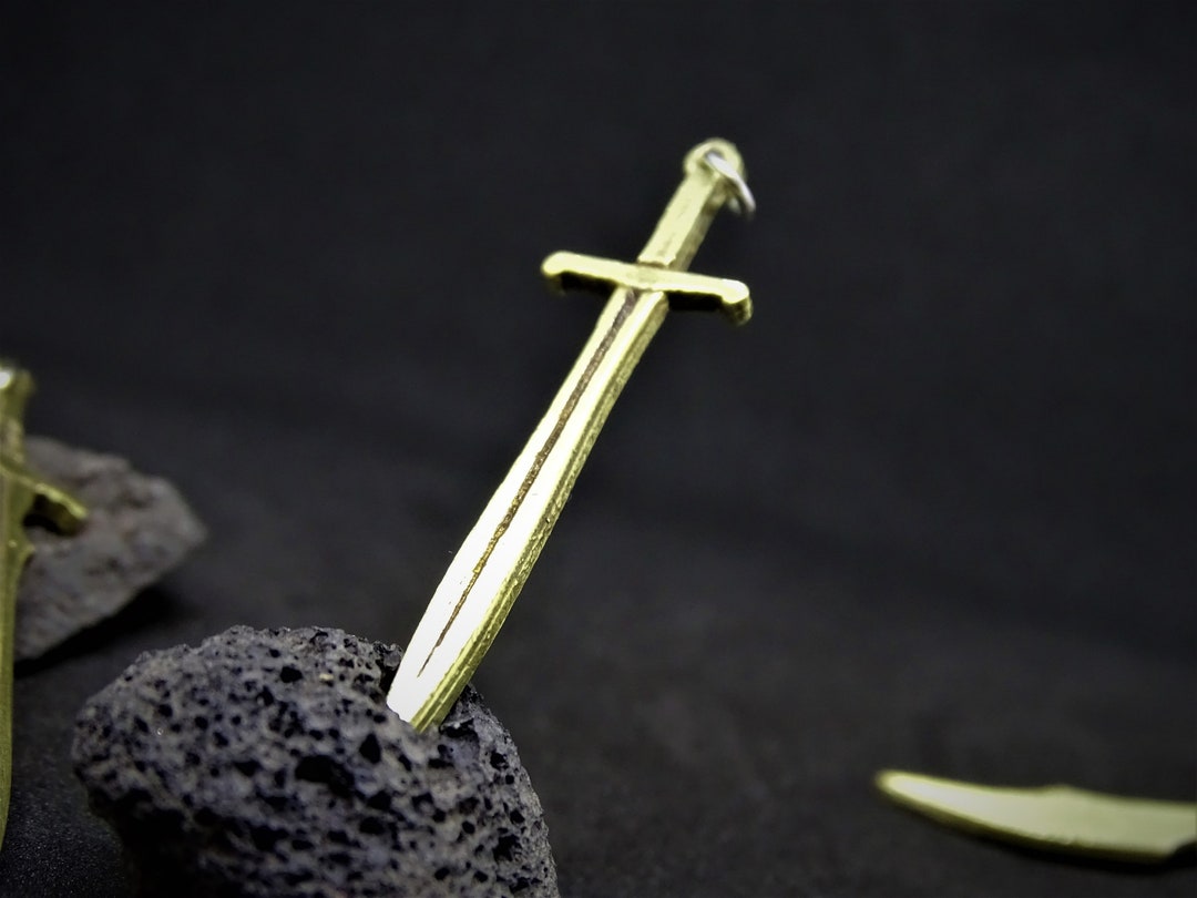 Spartans Mini Dagger Pendant Sword Necklace for Men, Bronze Fighting ...