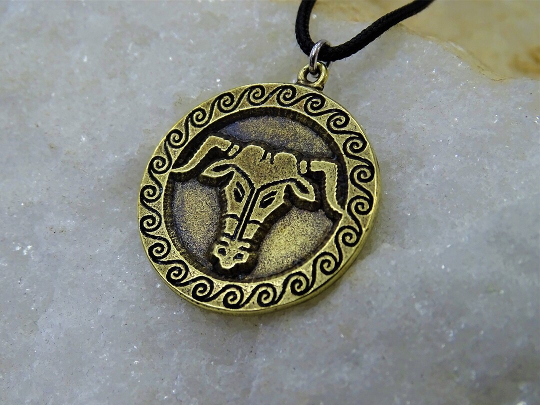 Greek Bull Head Shield Bronze Pendant, Ancient Greek Veteran Warrior ...