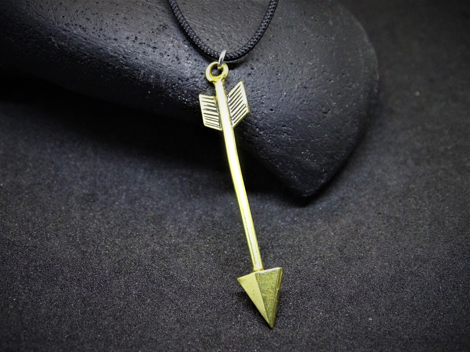 Large Arrow Pendant Necklace, Archer Pendant, Antique Bronze Arrow ...