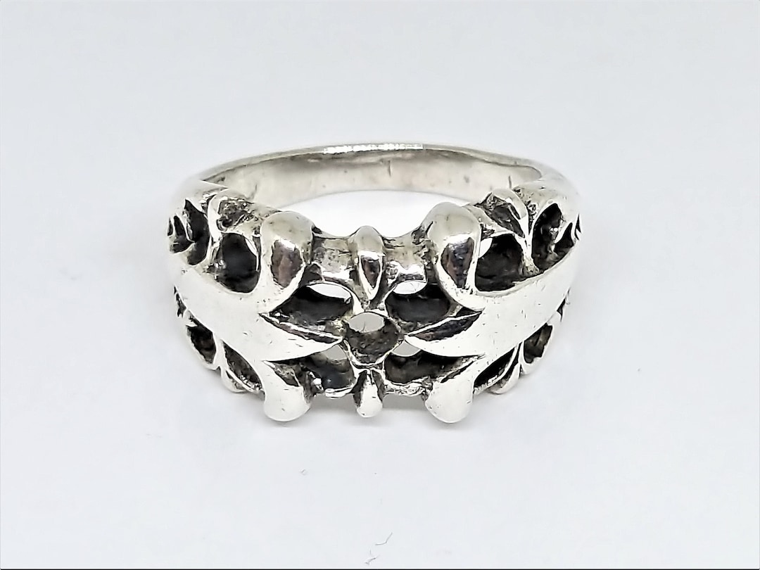 Hand Carved Sterling Silver Knights Ring: Medieval Wedding Band - Etsy