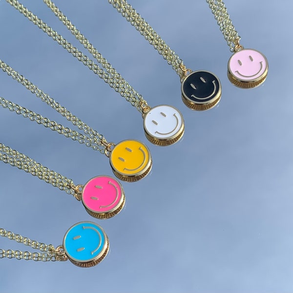 Smiley Face Necklace - Etsy UK