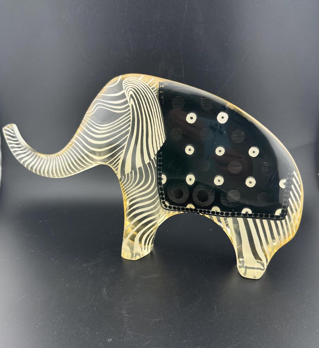 Abraham Palatnik Lucite Elephant Trunk up Op Art Sculpture/large Lucite Elephant With Blinking ...