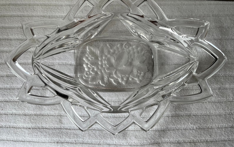 Art Deco Era pyramid Oval Glass Bowl by Indiana Glass Co. - Etsy