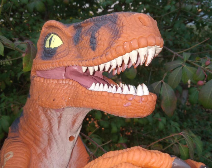 1996 Velociraptor Lost World Jurassic Park Hand Puppet UGS and Amblin ...