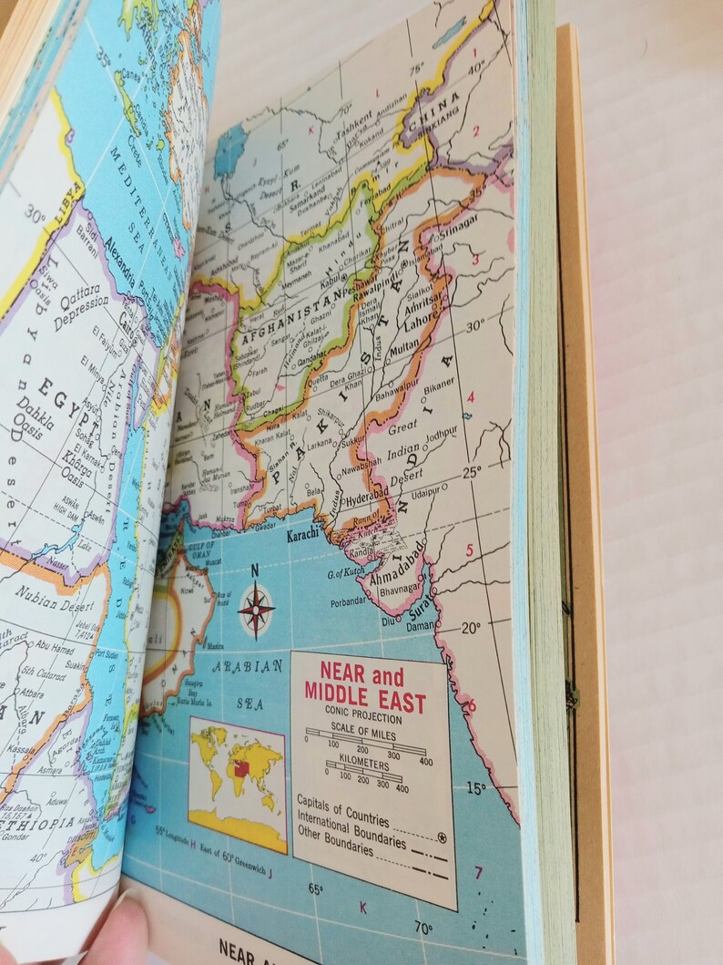1978 Time Desk Reference Library~world Atlas,thesaurus,dictionary in ...