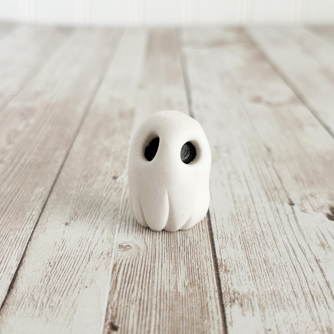 Med. Ghost Surprise Nugget Halloween Mini Sculpture Happy Rock 2461 - Etsy