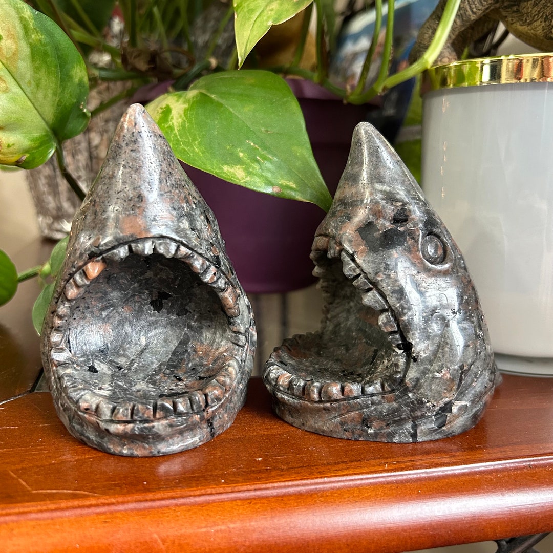 Yooperlite UV Reactive Great White Shark Crystal, Gemstone Crystal ...