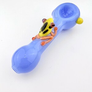 Frog on Milky Blue Pipe - Frog Pipe | Glass Pipe | Glass Frog | Animal ...