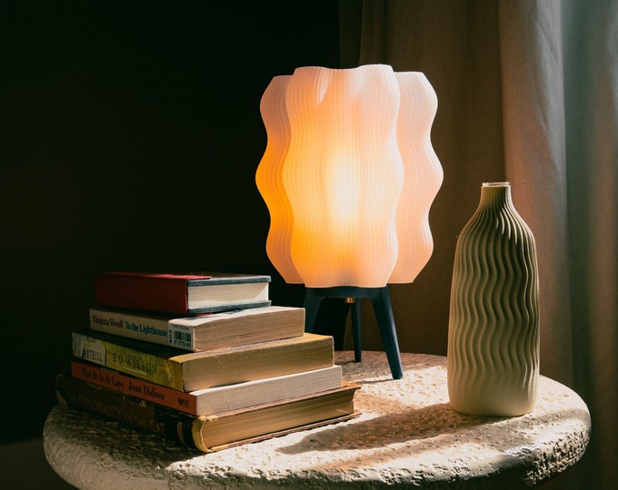 Wavy Lamp Standard - 3D Printed Lamp, Funky Lamp, Sculptural Lamp ...