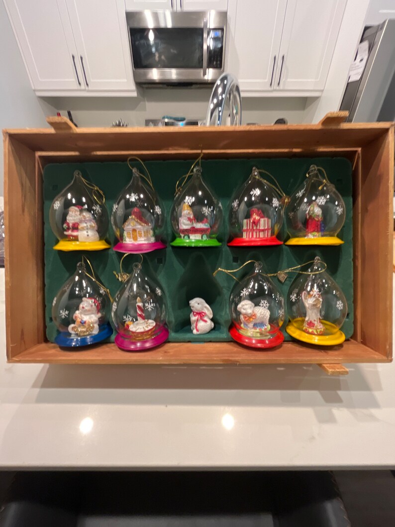 Thomas Pacconi Classics Tree Decorations Glass Hanging Display Items in ...