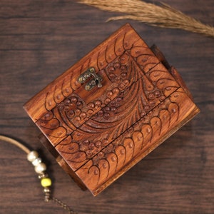 Foldable Jewelry Box With 3 Compartments, Engraved Wood Jewelry ...