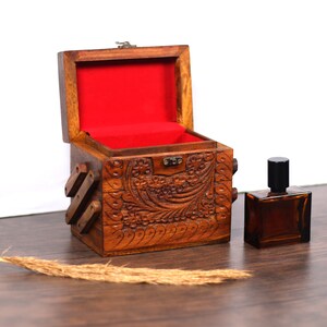 Foldable Jewelry Box With 3 Compartments, Engraved Wood Jewelry ...