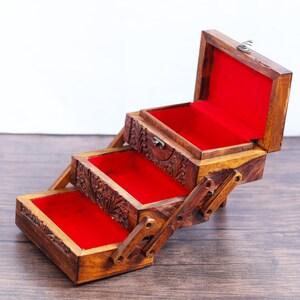 Foldable Jewelry Box With 3 Compartments, Engraved Wood Jewelry ...