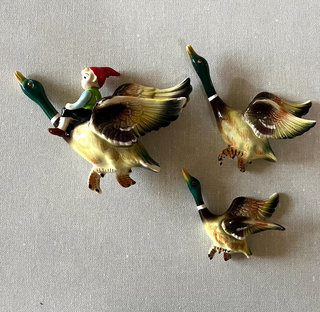 Vintage Nils Holgersson Wall Figurines Set of 3 Hand-painted Ceramic ...