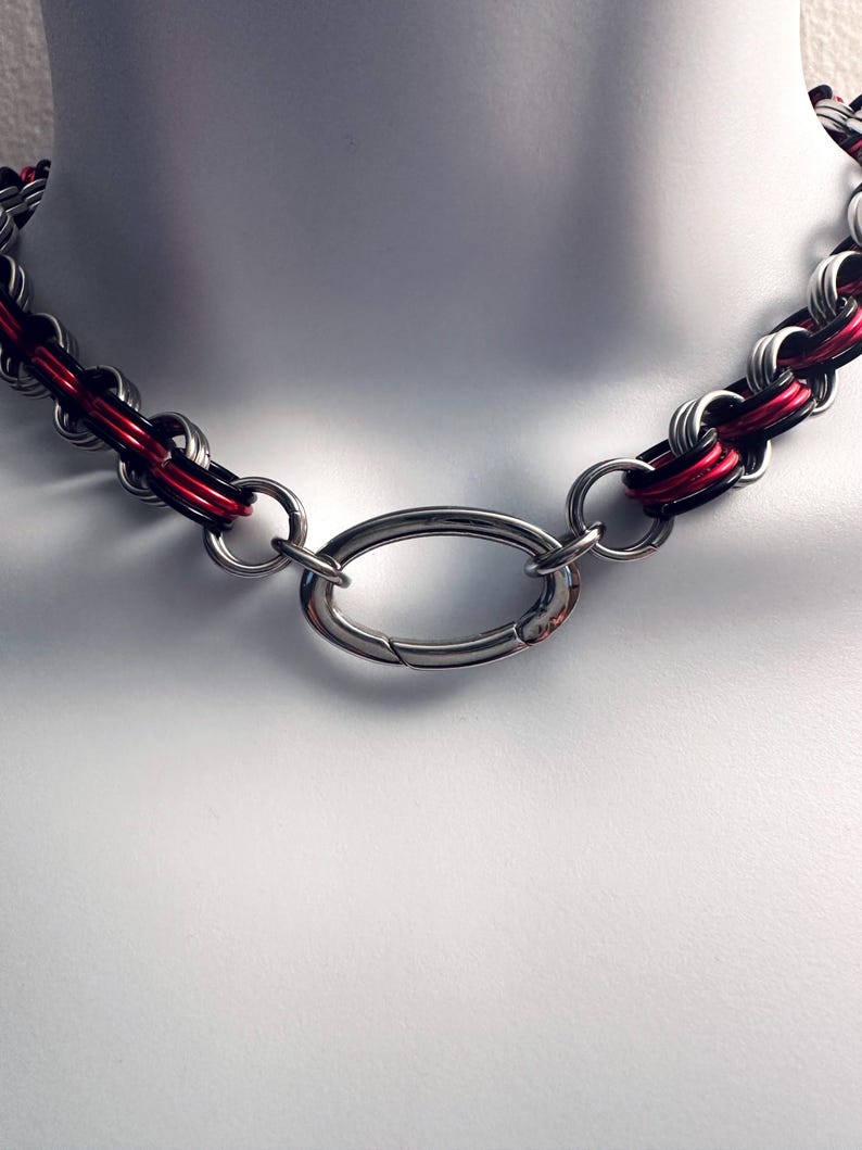RED & BLACK Chainmail Choker Necklace With Oval Spring-locking O-ring ...