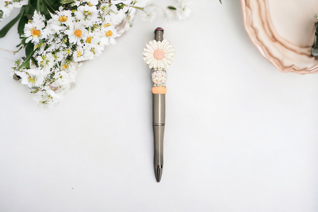White Daisy Pen - Etsy