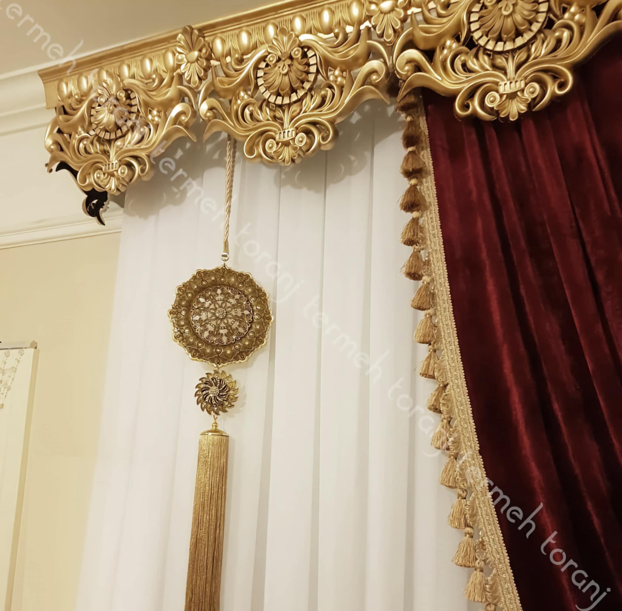 Window Pelmet 3D Gold Door- Wall- Mirror and Windows Decoration* Price ...