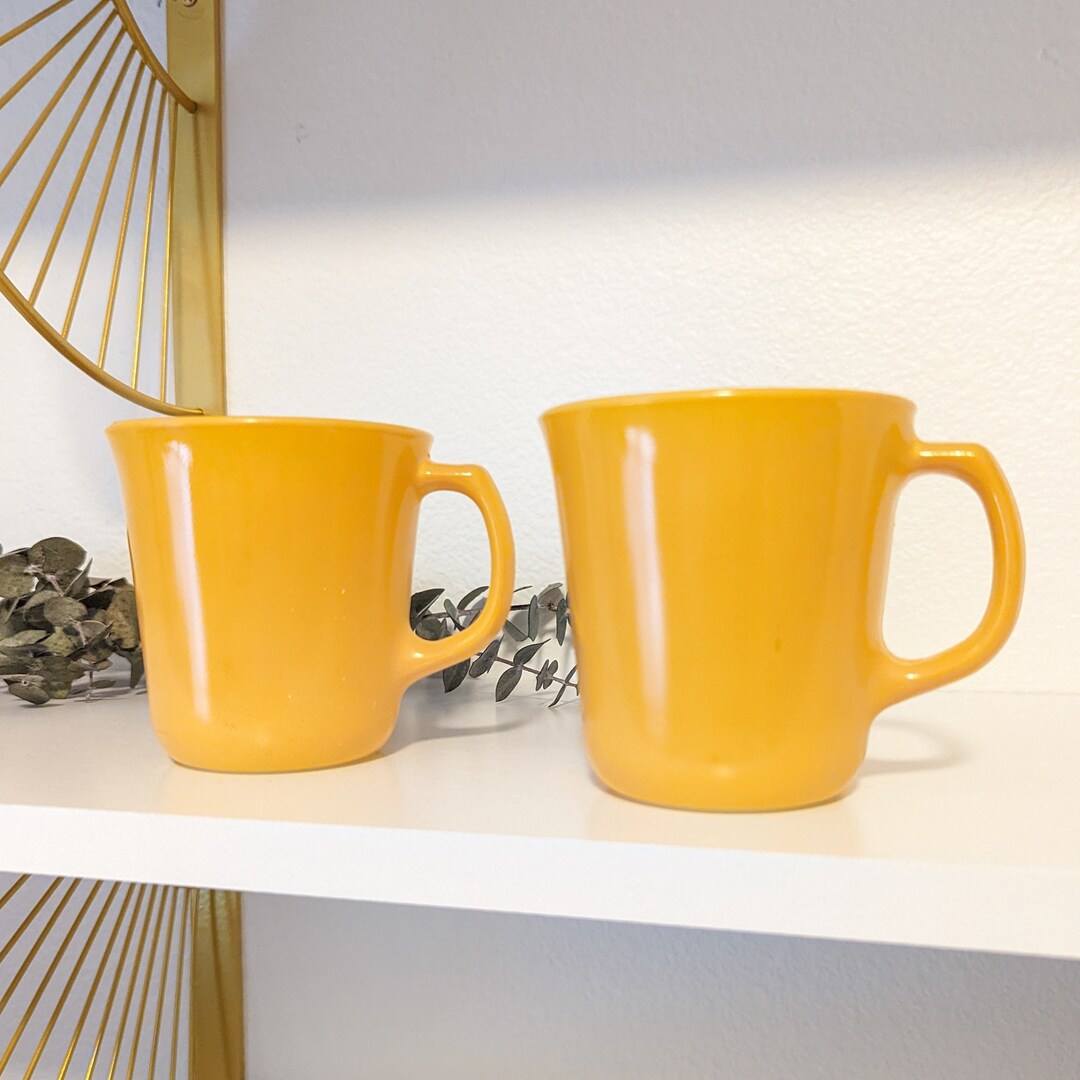 Pair of 2 Vintage Yellow Orange Mugs, Vintage Yellow Corning Mugs ...