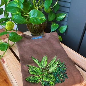 Mocha Botanical Frog Embroidered Crewneck Unisex Embroidered Pullover ...