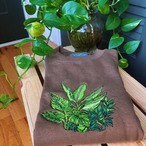 Mocha Botanical Frog Embroidered Crewneck Unisex Embroidered Pullover ...