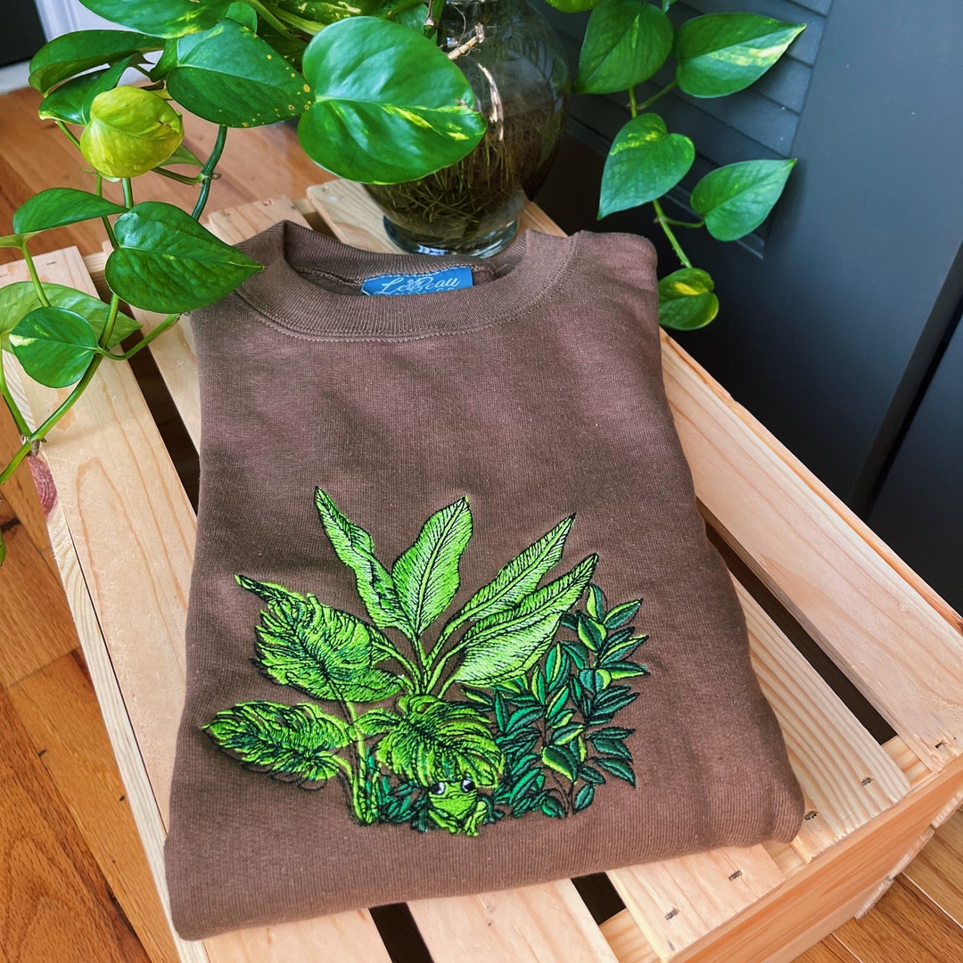 Mocha Botanical Frog Embroidered Crewneck Unisex Embroidered Pullover ...