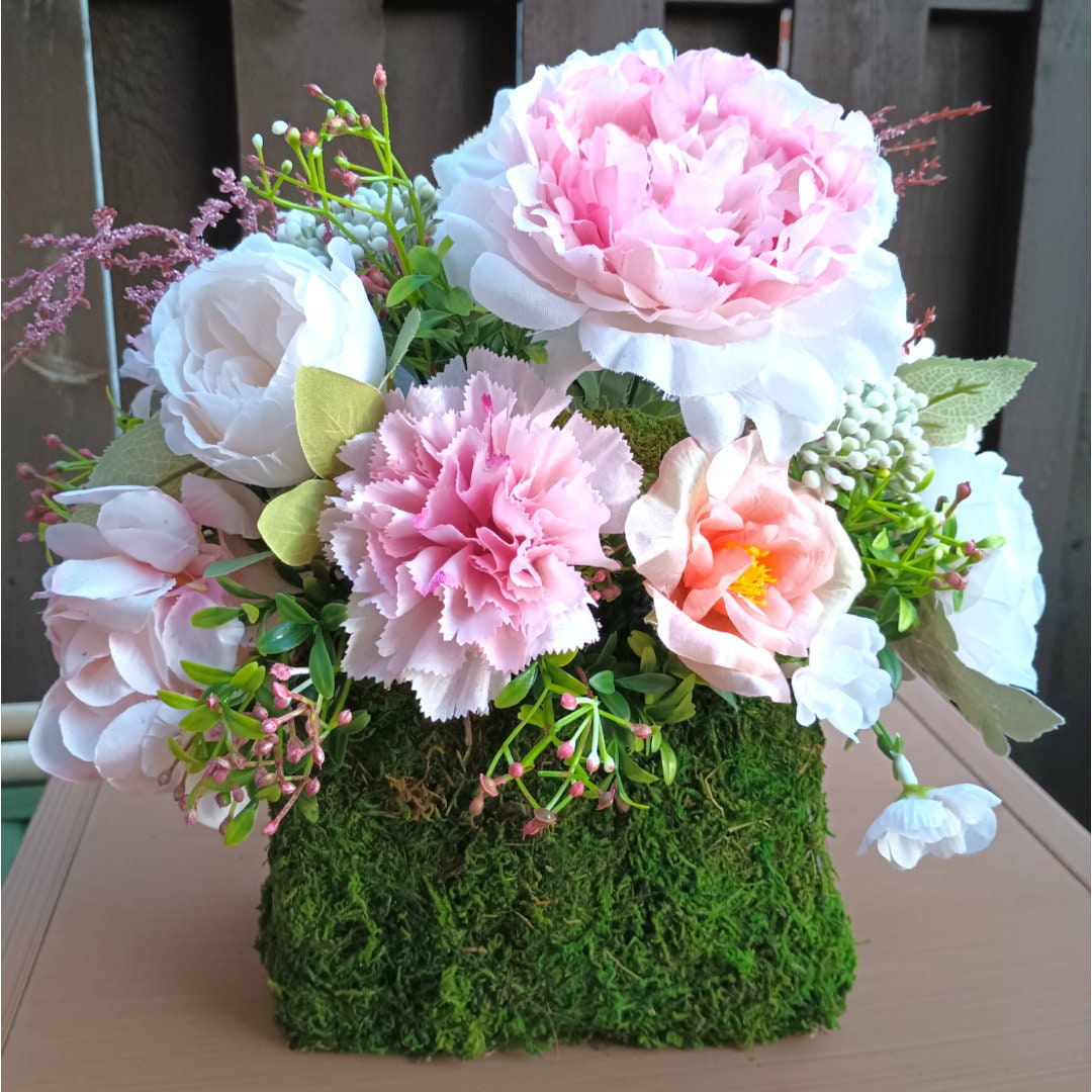 Moss Purse Silk Flower Arrangement for Tablescape, Tea Party ...