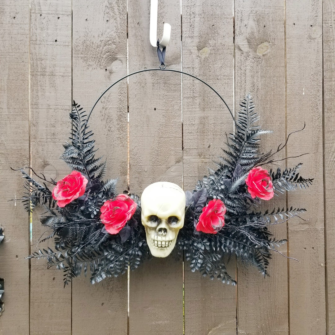 Minimalist Halloween Skeleton Hoop Wreath for Front Door, Spooky Gothic ...