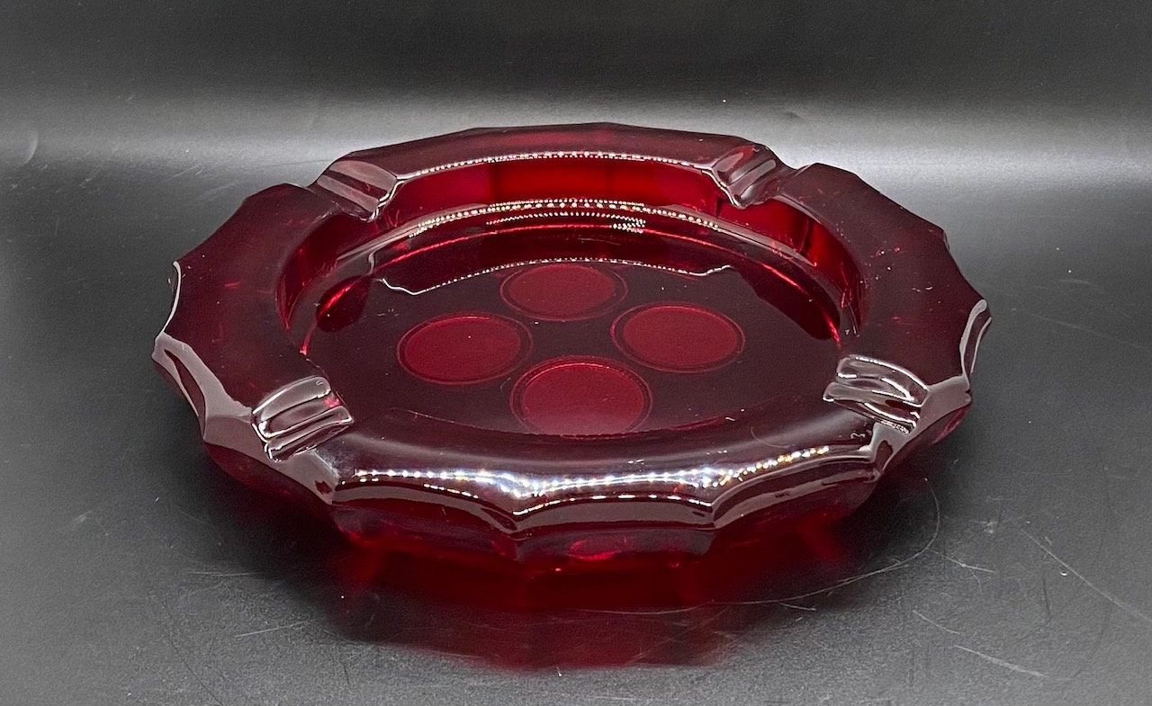 Ashtrays Vintage red Fostoria large Ashtray with embedded medallions in ...