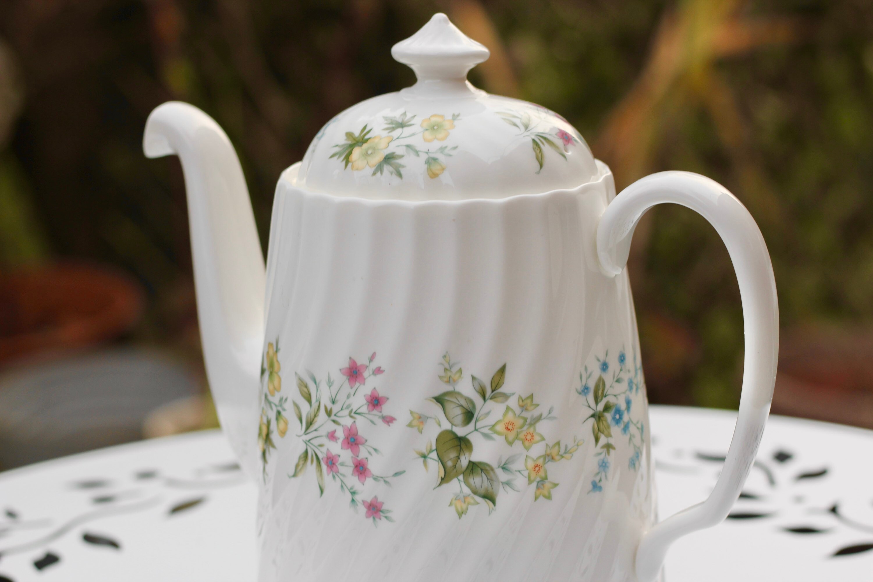 Minton Tea Set Minton Spring Valley Tea Set Beautiful Bone China Tea ...