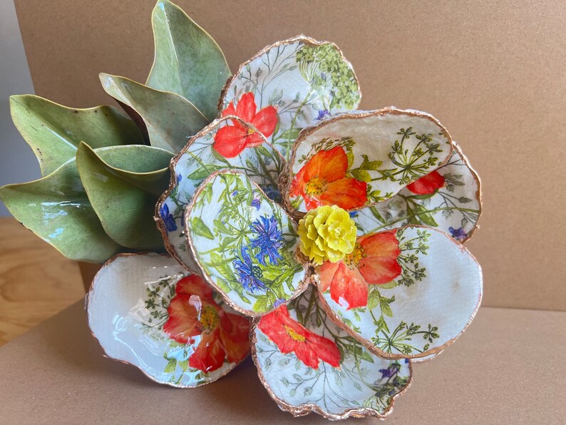 Handmade Flower Decor ,shell Flower ,oyster Flower ,california Poppies ...