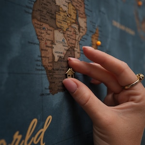 Personalized World Map - Push Pin Map - Pinboard Cork - Canvas Print ...