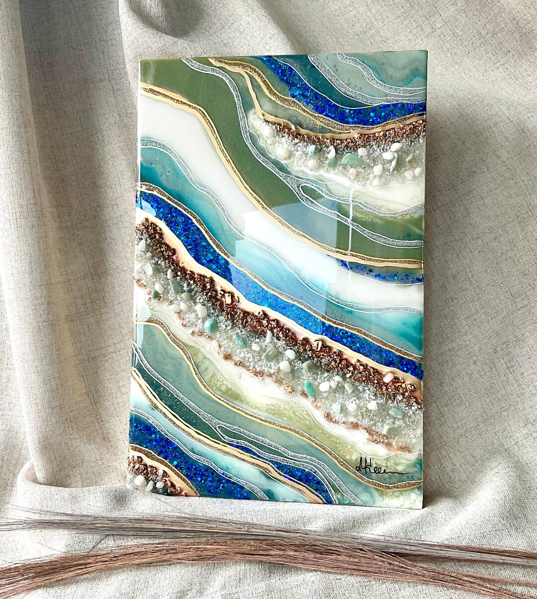 Resin Geode Wall Art: Crystal & Quartz Epoxy Painting, 12x14 - Etsy