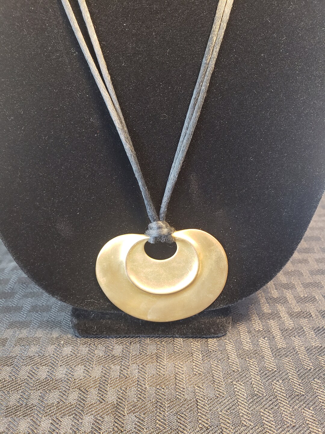 Vintage M.M.A. Metropolitan Museum of Art Egyptian Disc Pendant ...