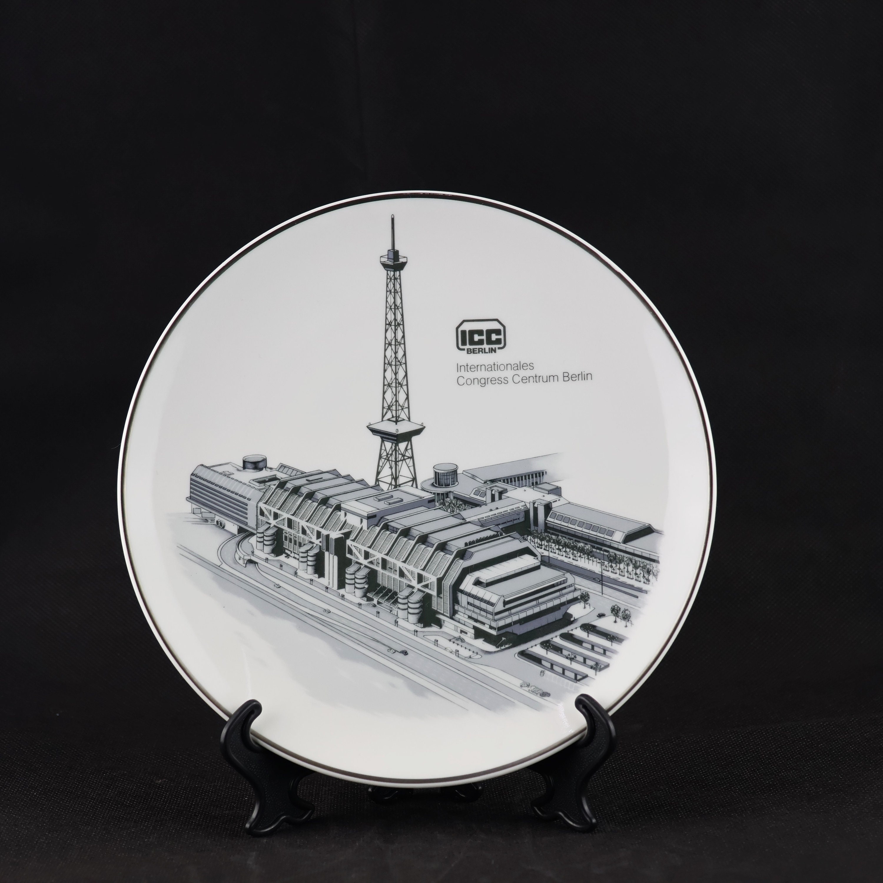 KPM Berlin / Porcelain Plate / Collection Plate / internationales ...