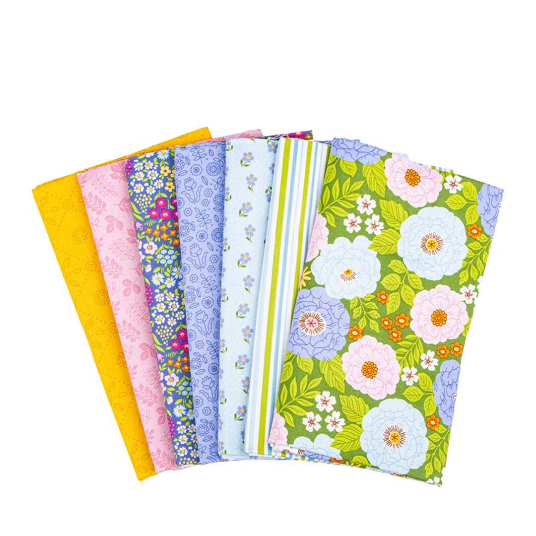 IN STOCK Riley Blake Lil Darlin Mini Fat Quarter Bundle - Floral Fabric ...