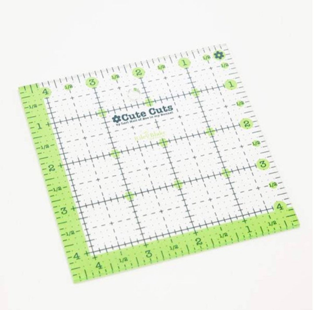 Lori Holt Cute Cuts™ Ruler 4 1/2" X 4 1/2" - Etsy