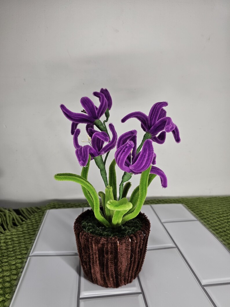 Handmade Violet Lily Pipe Cleaner Sculpture – Unique Floral Decor - Etsy