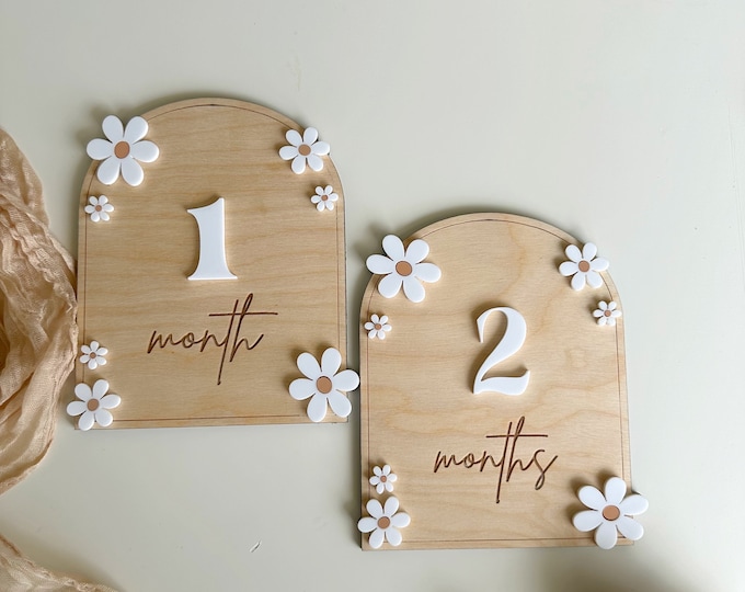 Baby Milestone Boho Baby Milestone Wooden Daisy Flower Milestone Disc ...