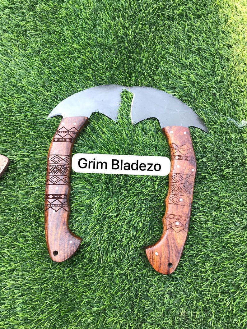 Set of 2 Tomahawk Tactical Axe Hand Forged Battle Tomahawk Engraved ...