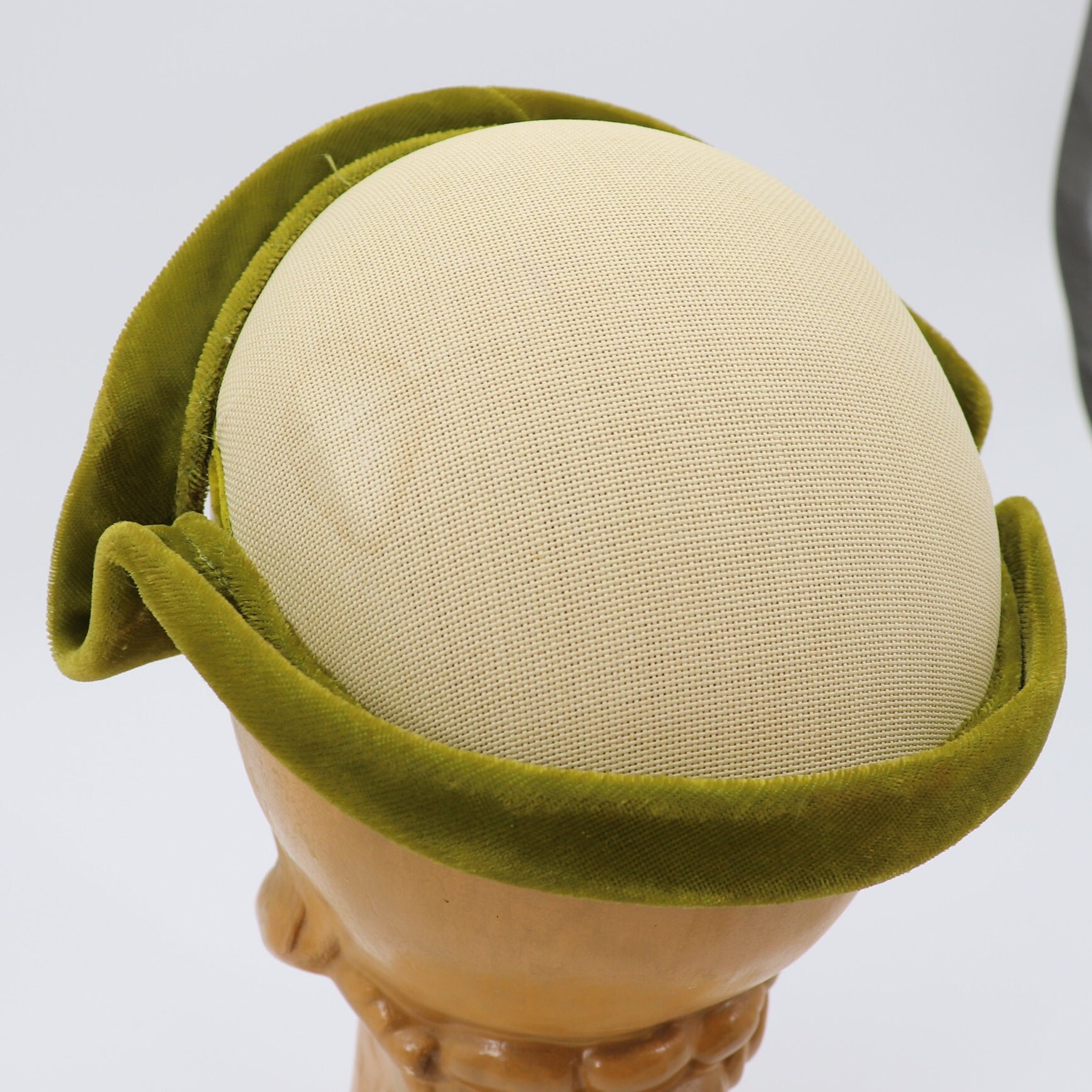 Vintage Skull Cap Hat Green Velveteen and Cream Colored 50s Hat - Etsy