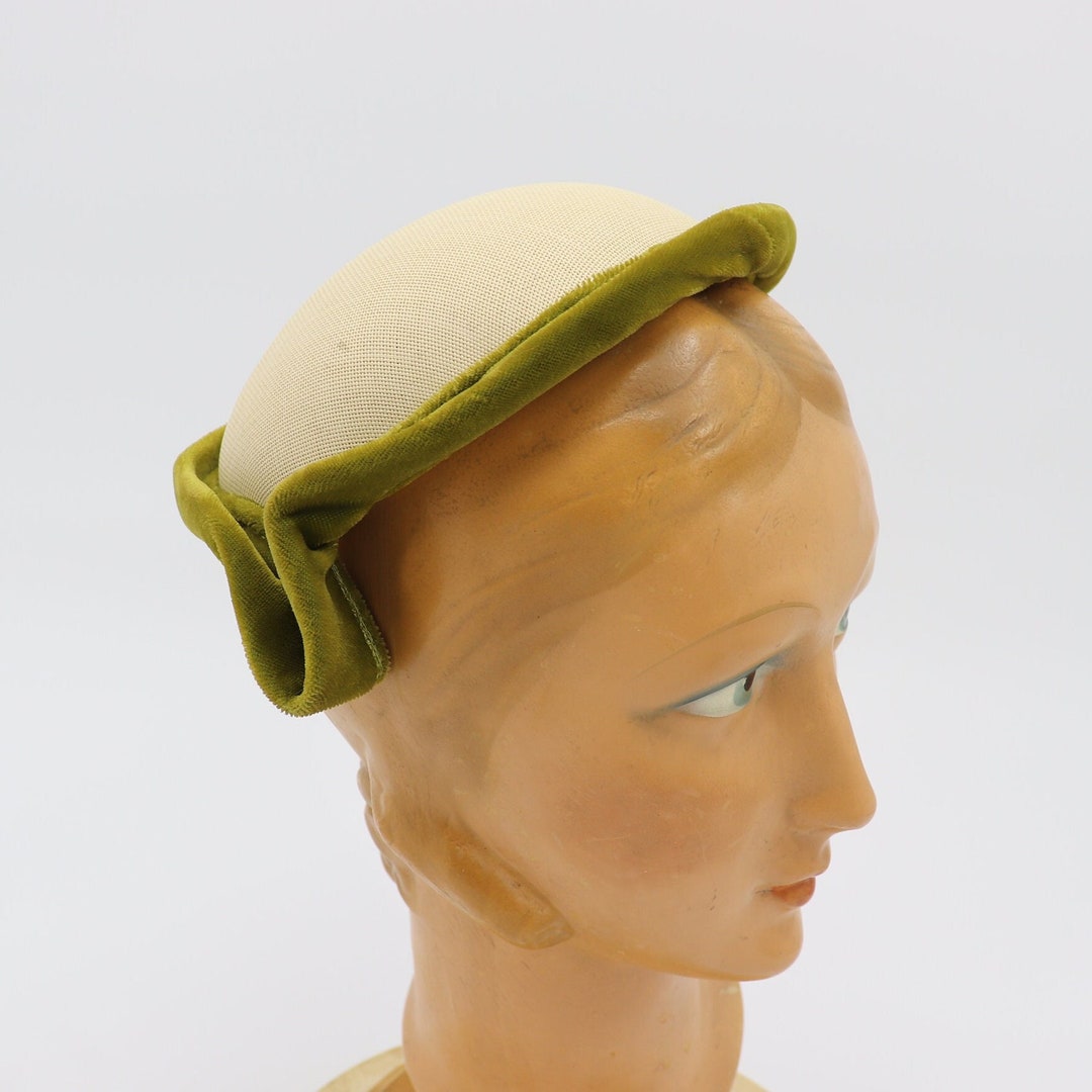 Vintage Skull Cap Hat - Green Velveteen and Cream Colored 50s Hat - Etsy