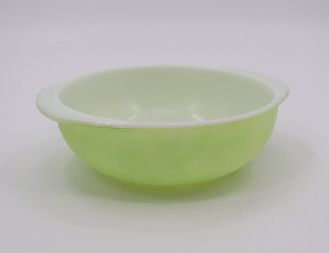 Vintage Lime Green Pyrex Cinderella Mixing Bowl - 024 Casserole Dish ...