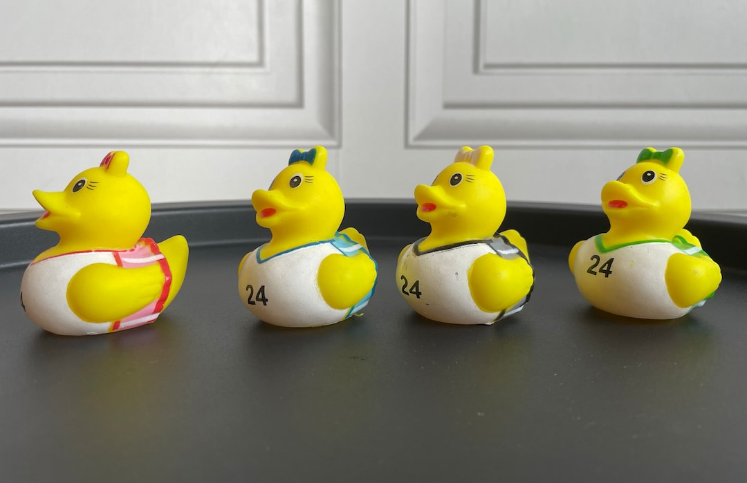 Cheerleader Mini Rubber Duck Set: Fun Gift, Wedding Favour, Duck Race ...