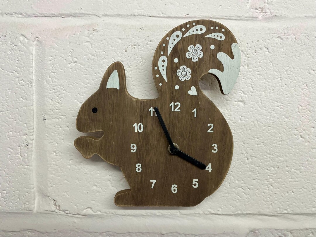 Vintage Wooden Squirrel Clock Hanging Wall Clock Brown and White Rustic ...